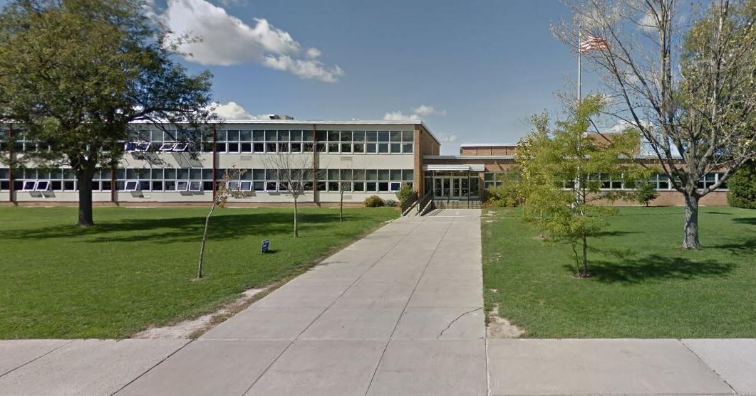 Parent with gun arrested outside Ken-Ton school building