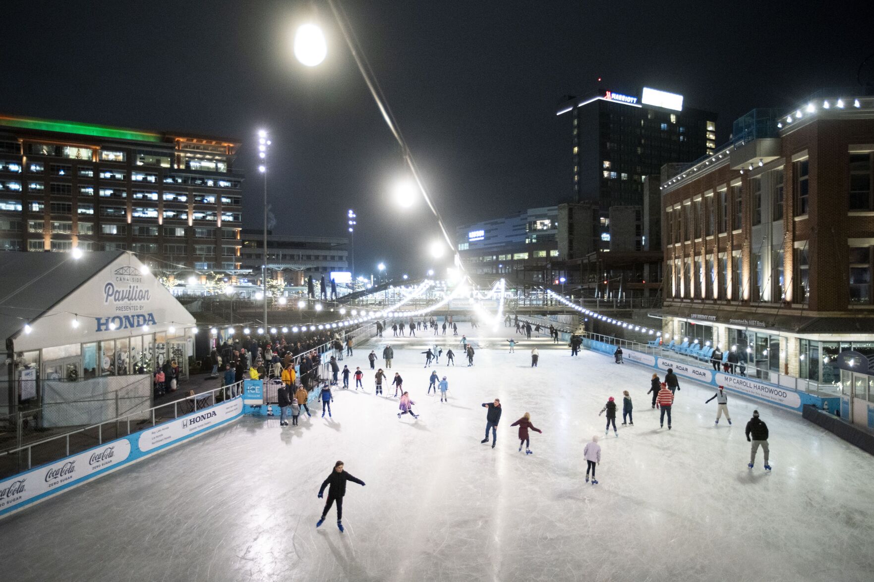 Ice at Canalside event begins winter break activities