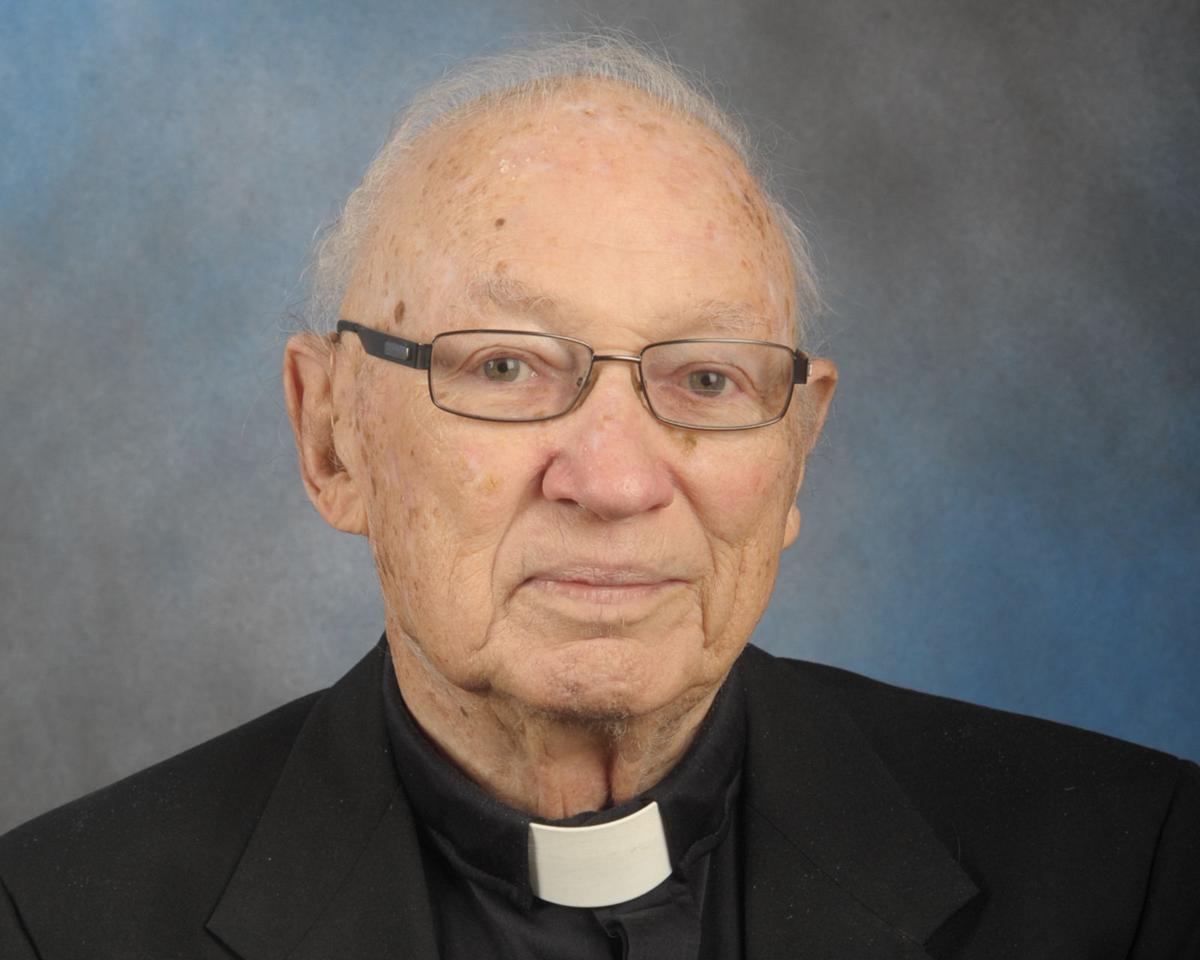 Monsignor Paul J. Belzer, 89, whose congregation included family of ...