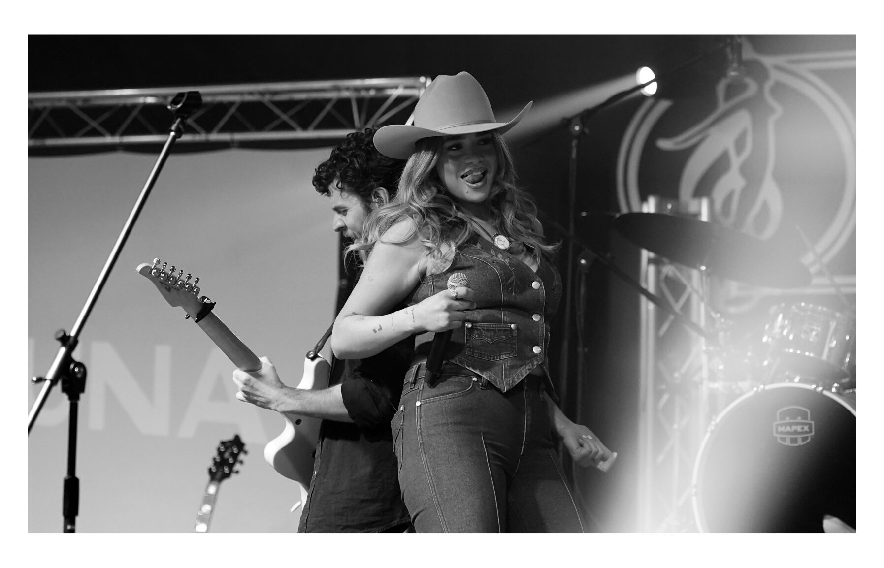 Photos: Nashville recording artist Kat Luna performs at the Showplace