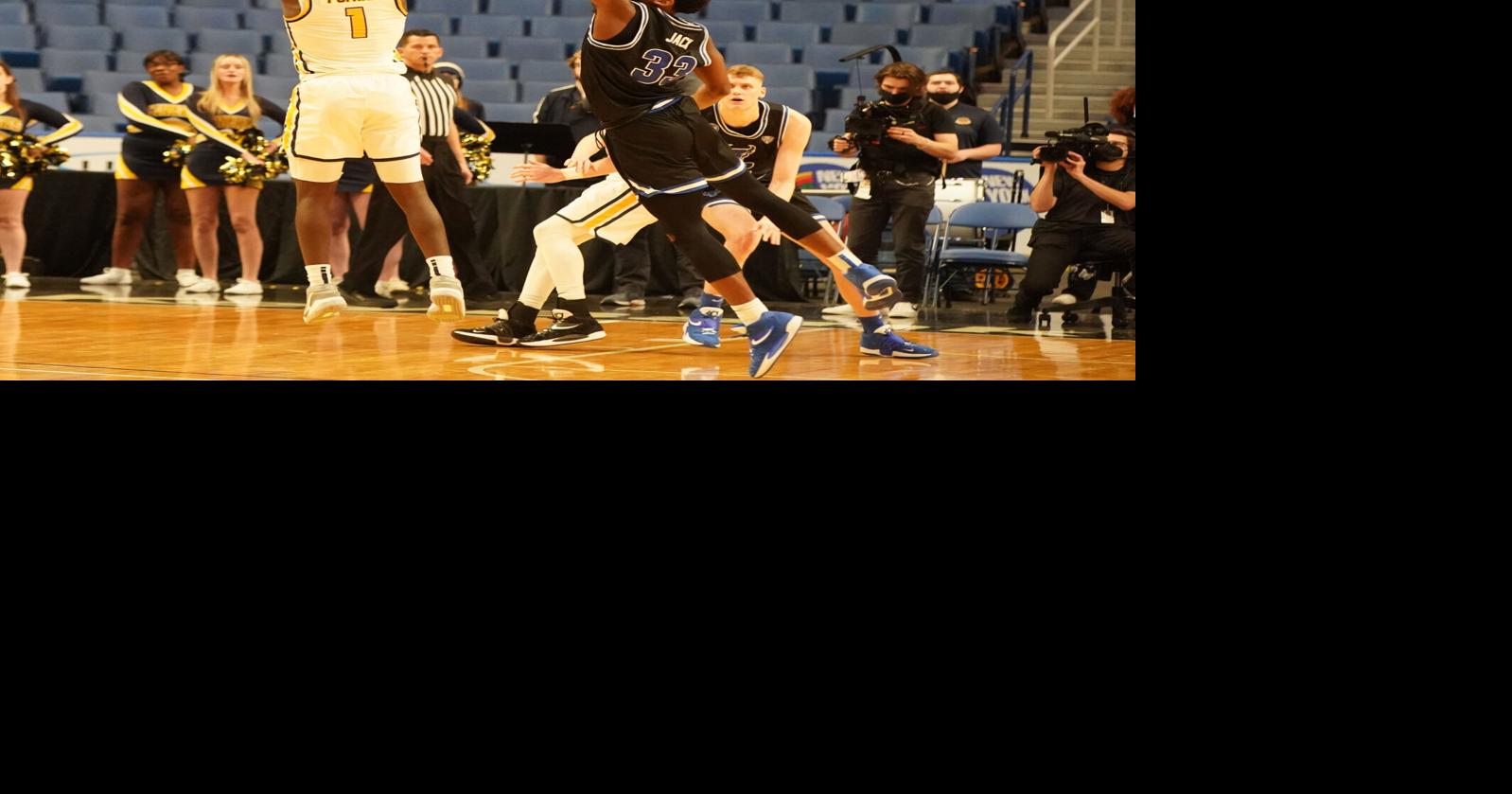 Photos: Canisius men's basketball stuns UB on game-winning three-pointer