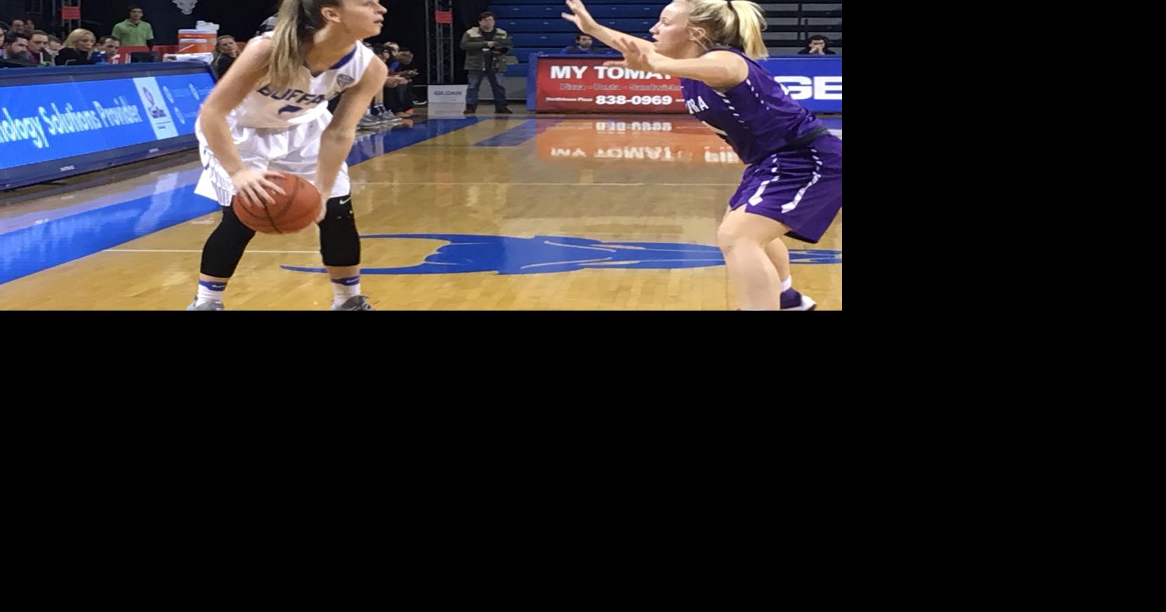 Summer Hemphill sparks UB to 73-63 win over Niagara
