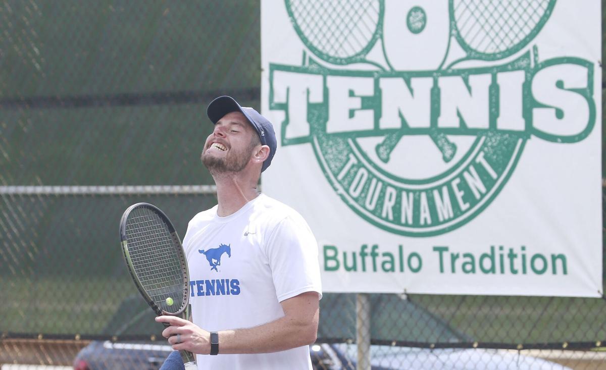 Joe Schafer, Julia Laspro claim MUNY tennis titles