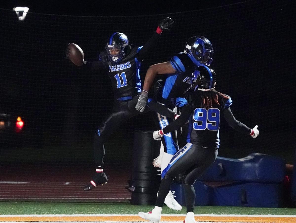 High school football polls: No. 1 vs. No. 2 in AA final; Health ...