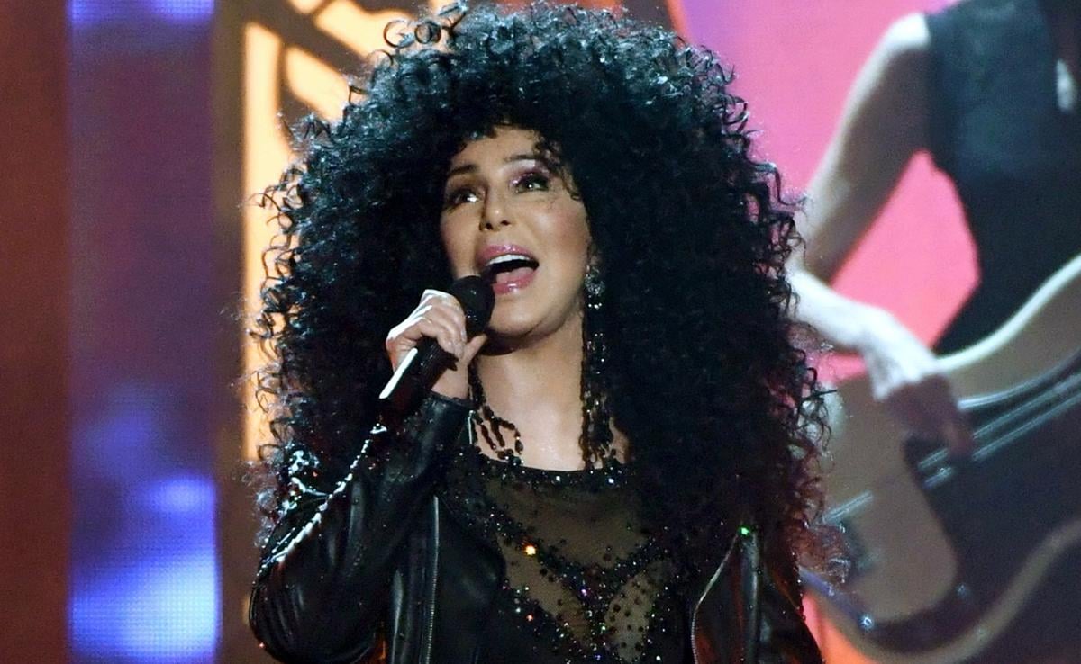 Cher - the 'Goddess of Pop' - books stop in Buffalo | Entertainment ...