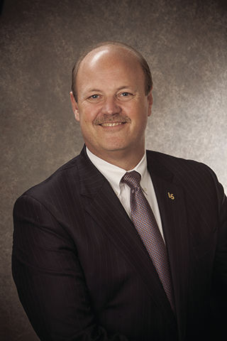 Lake Shore Bank CEO to retire in May
