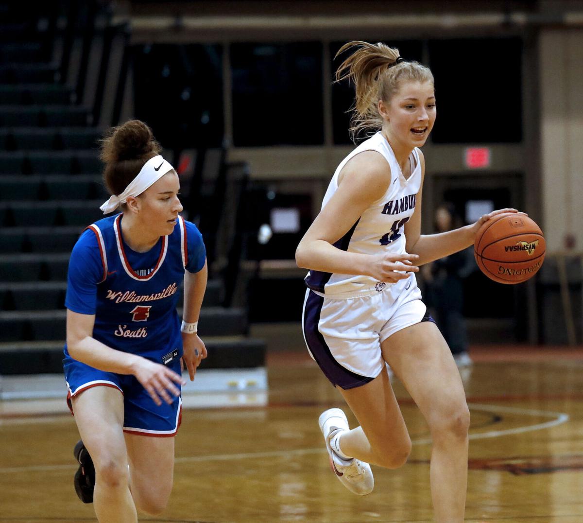 Hamburg's Clara Strack becomes the school's all-time leading scorer ...