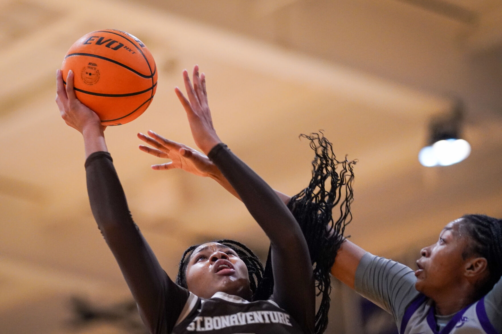 Aaliyah Parker, Laycee Drake lift Bonnies over Niagara