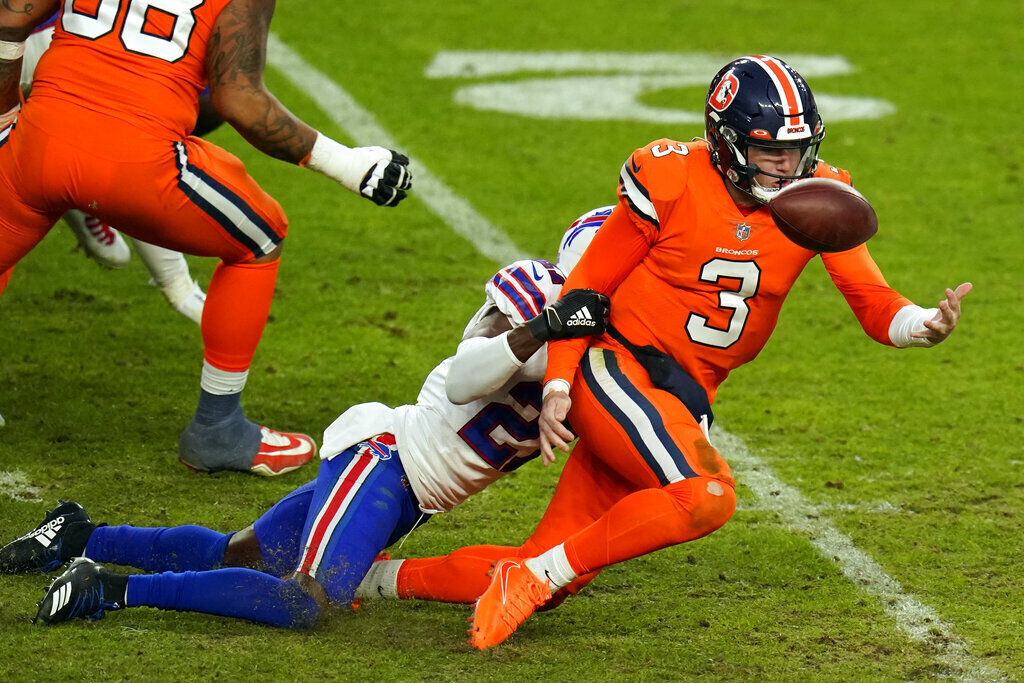 Letter: Referees are blocking NFL football players