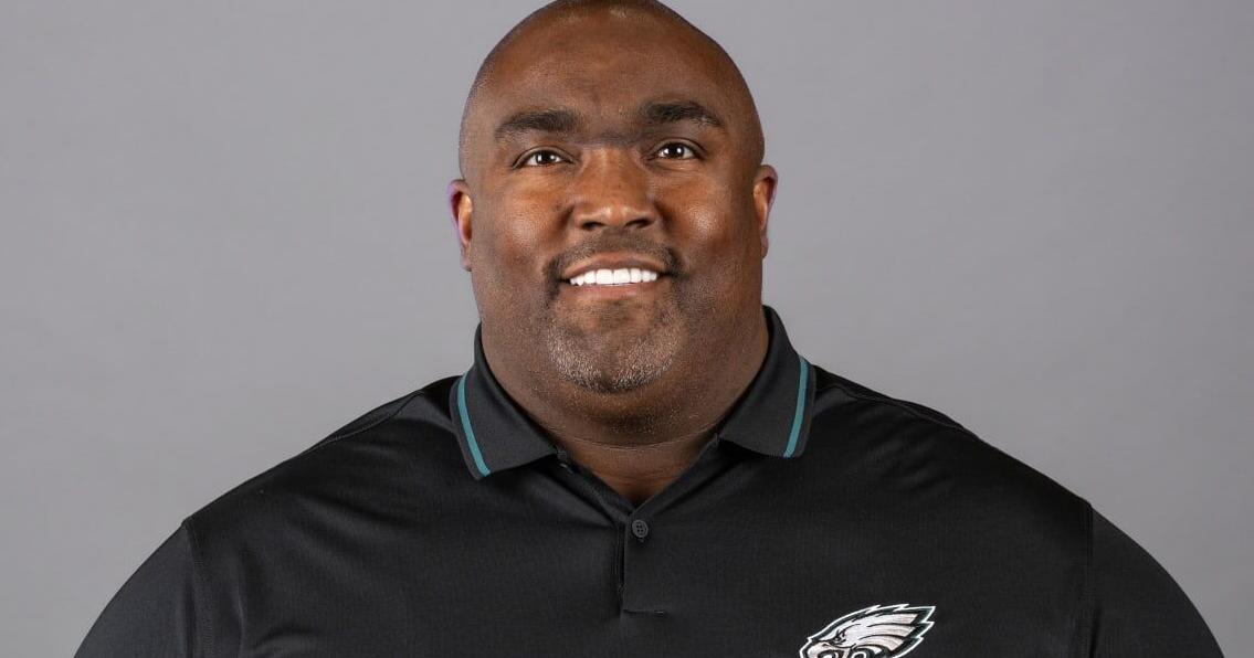 SUPER BOWL LIV: 2025 Opening Night Radney Chops It Up with Rochesterian ...