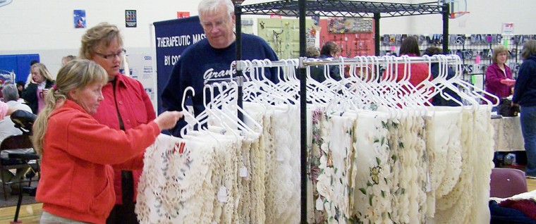 In photos: The 27th Annual Holly Fair | | burnettcountysentinel.com