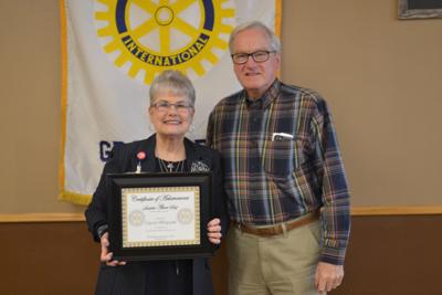 Ahlquist receives the Service Above Self award | News ...