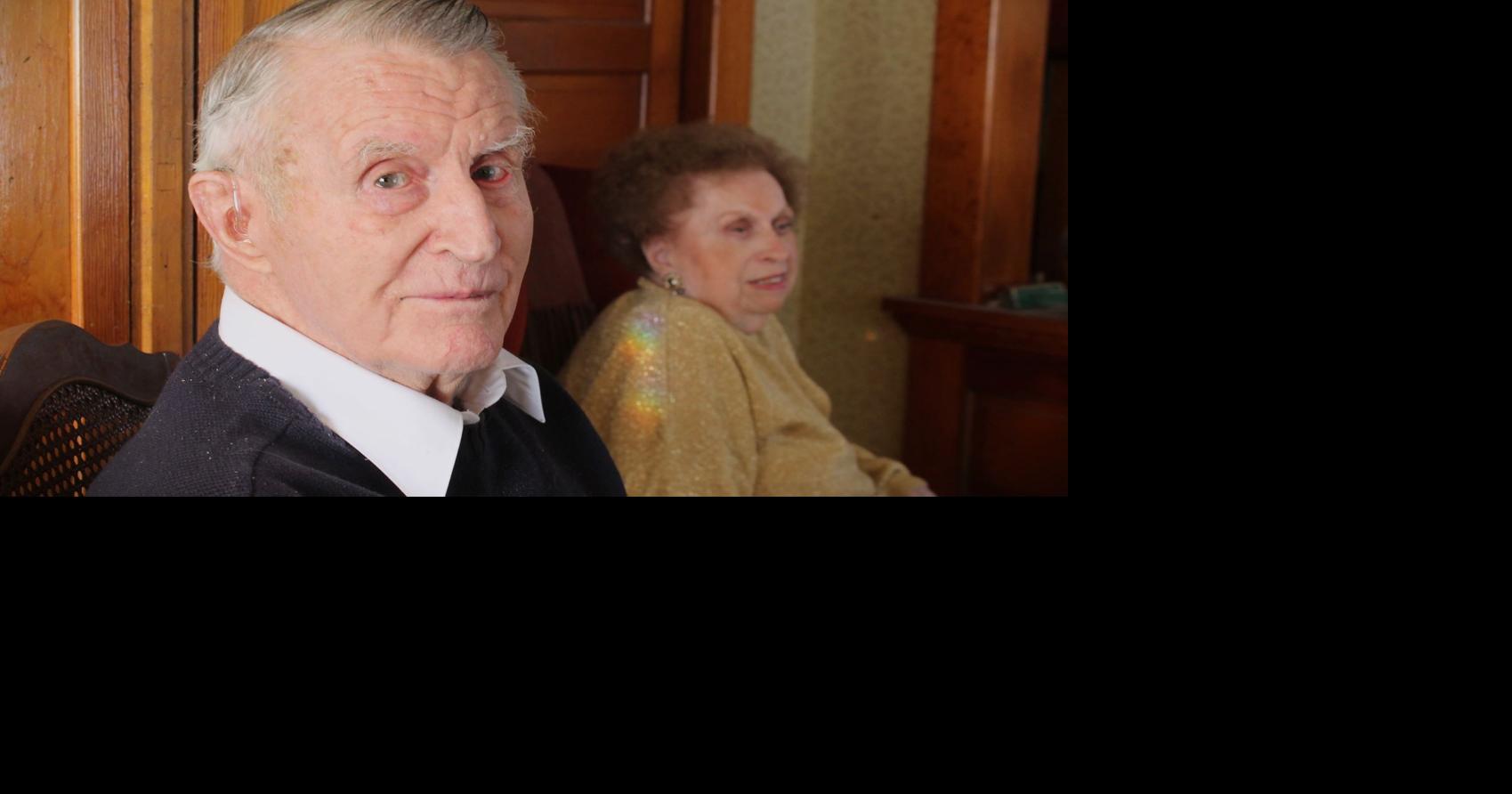 Alert neighbor helps elderly man out of a possible deadly situation ...