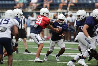 Notes, analysis and depth chart after Utah State's fall football ...