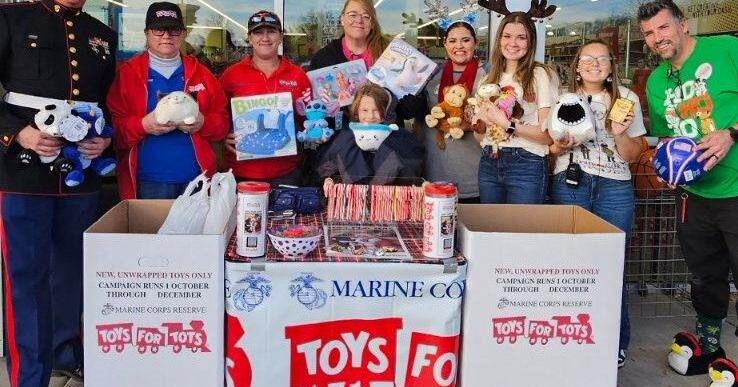 Local Toys for Tots looking for toys to give to children in need ...