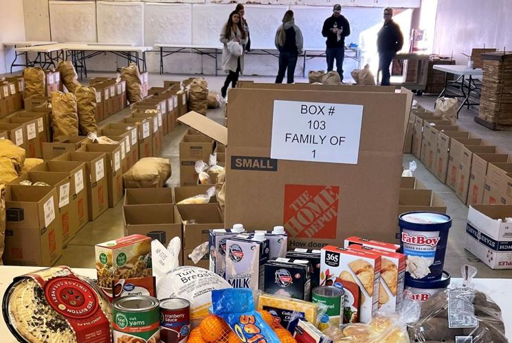 Local companies help families in need with a Thanksgiving meal | News ...