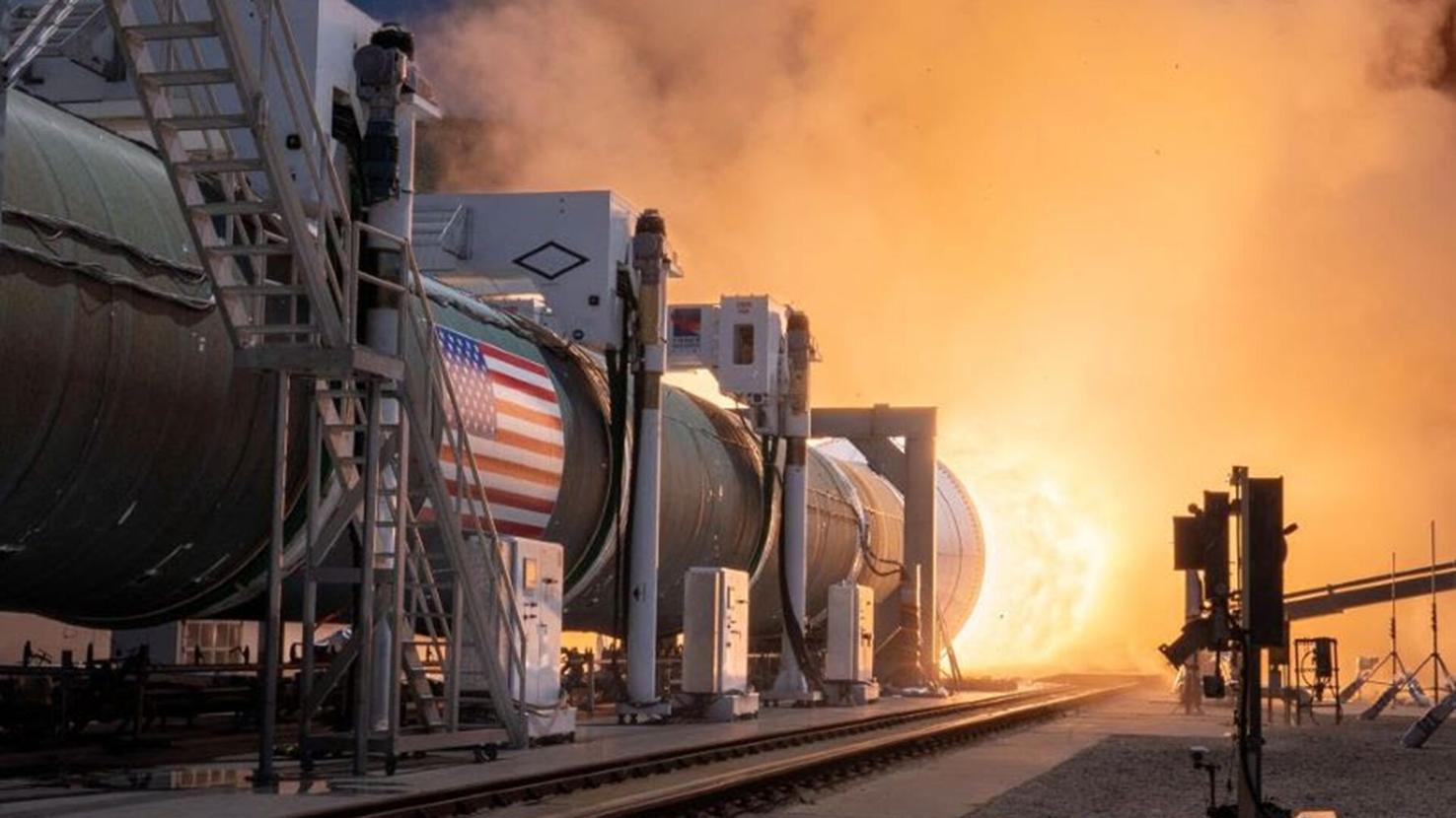 Northrop Grumman tests most powerful segmented solid rocket booster ...