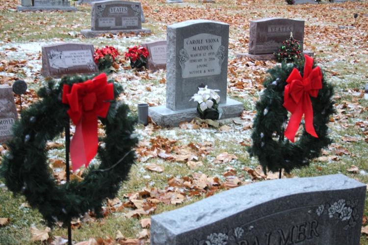 Wreaths placed to honor fallen soldiers placed in area cemeteries ...