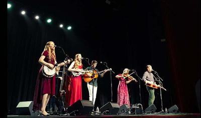 Family band the Petersens deliver a Christmas show with bluegrass ...