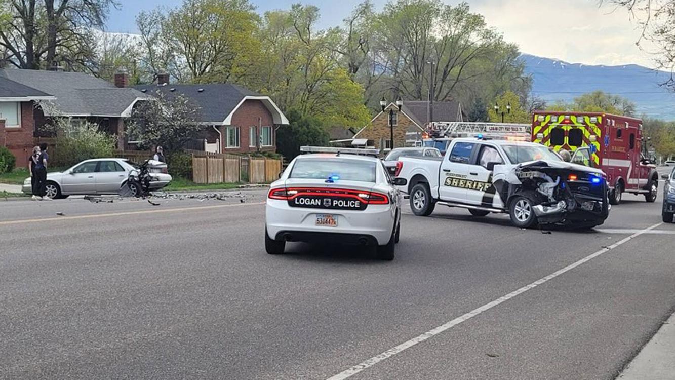 Deputy injured in Logan car crash while responding to another emergency ...