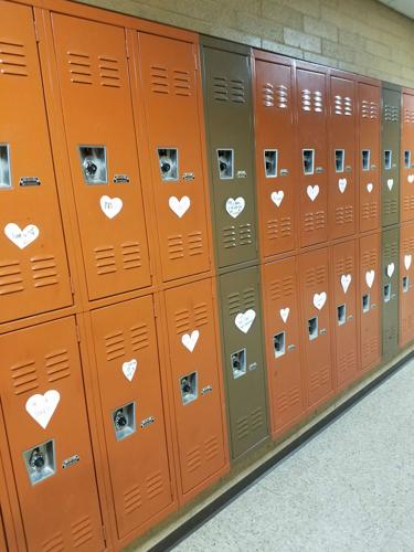 Spring Creek Middle School students create 1,000 valentines | Local ...