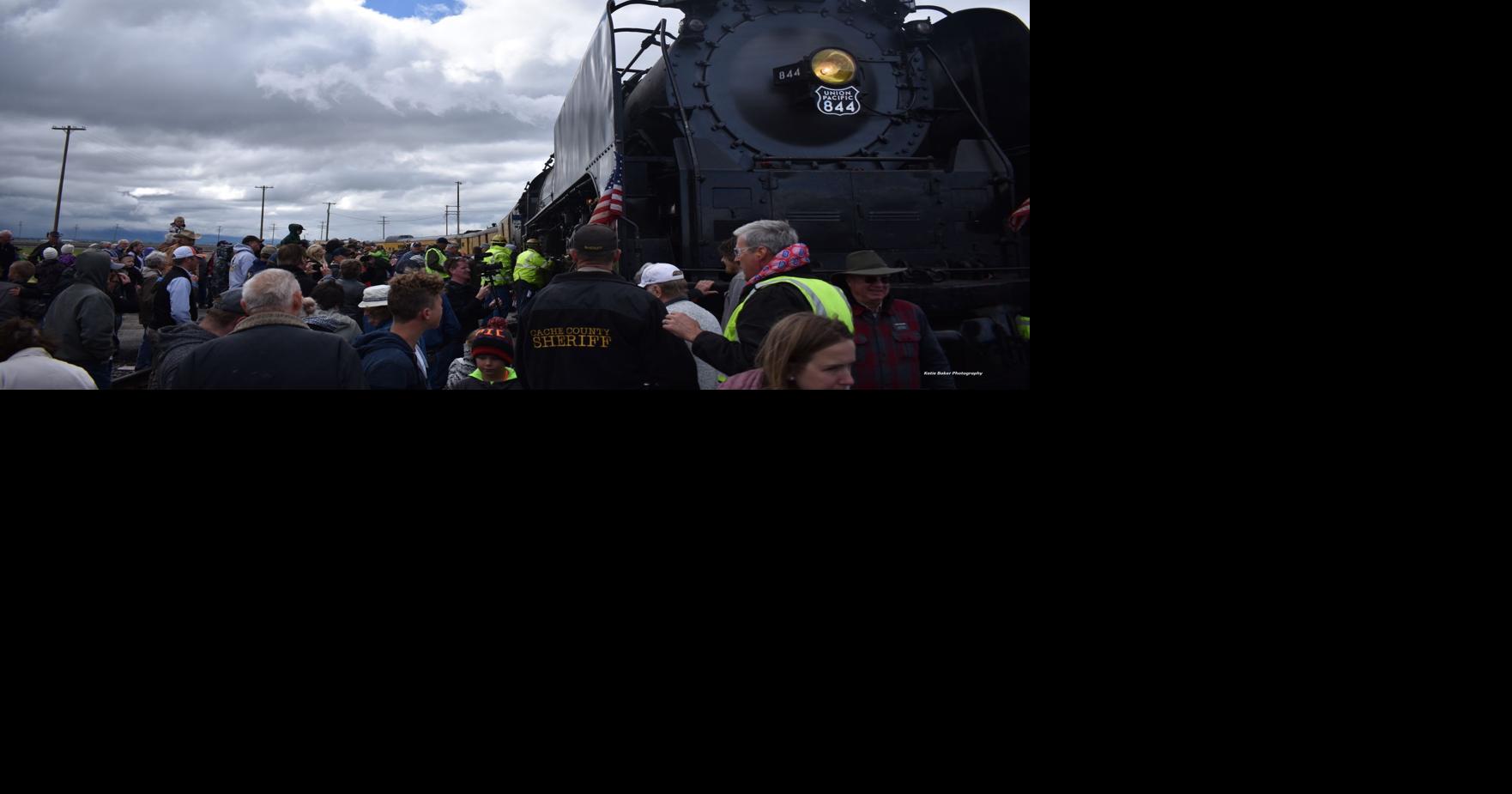 Hundreds gather at Cache Junction for historic steam engine stop (with ...
