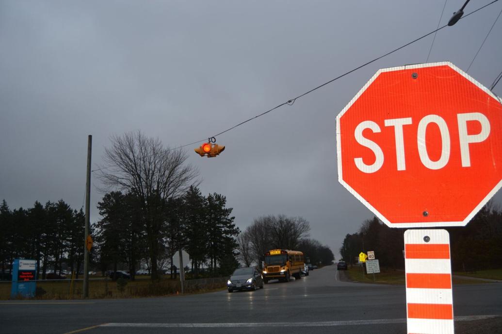 Peel putting traffic lights near Caledon school