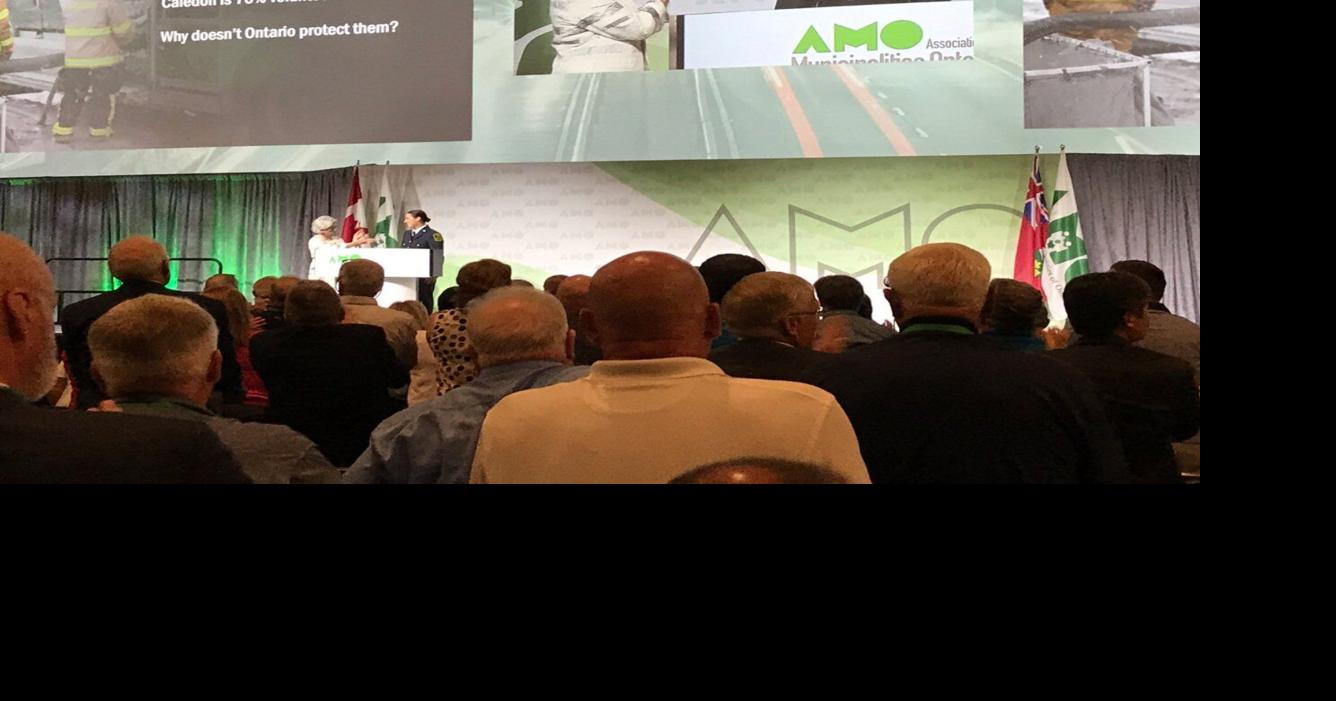 Caledon firefighter at centre of two-hatter fight addresses crowd at AMO