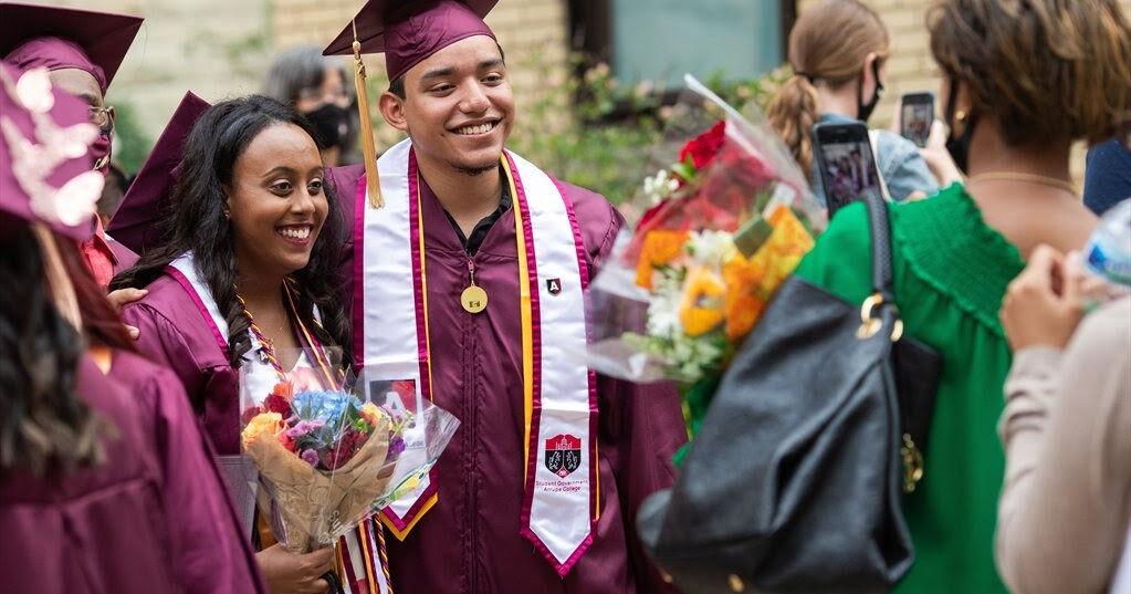 Two-year program aims to help more Latinos graduate | Education ...