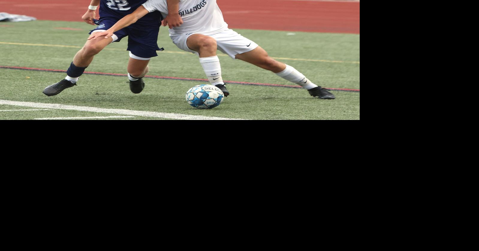 Sandwich Boys Keep Moving Up | Sandwich Sports | capenews.net