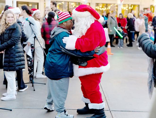 PHOTOS: Mashpee Commons Tree Lighting - Friday, November 25 | Mashpee ...