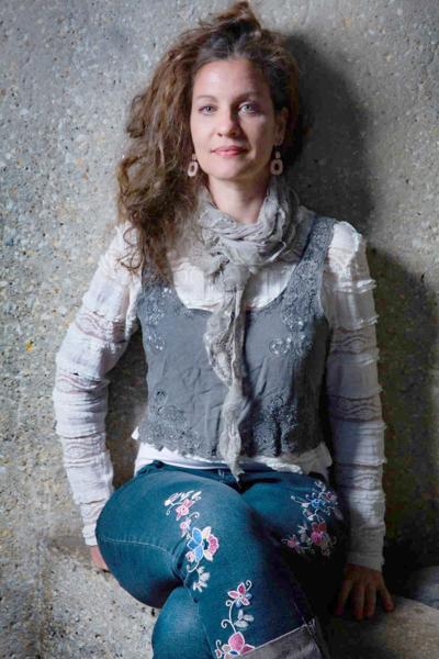 Antje Duvekot Will Perform Works From Latest Album | Arts ...