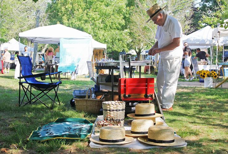 Sandwich Farmers Market Draws A Crowd | Sandwich News | capenews.net