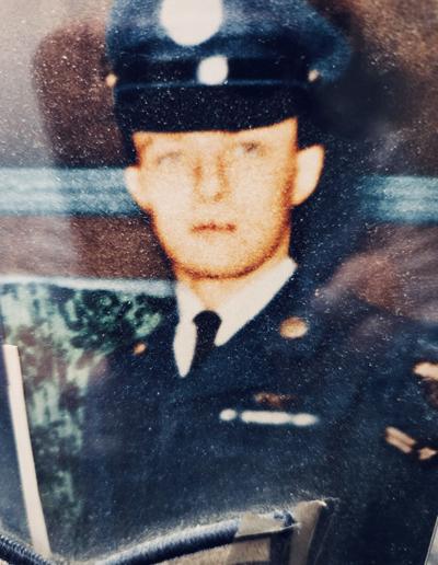 Veteran Spotlight — Bob MacLeod/US Air Force | Columns | capenews.net