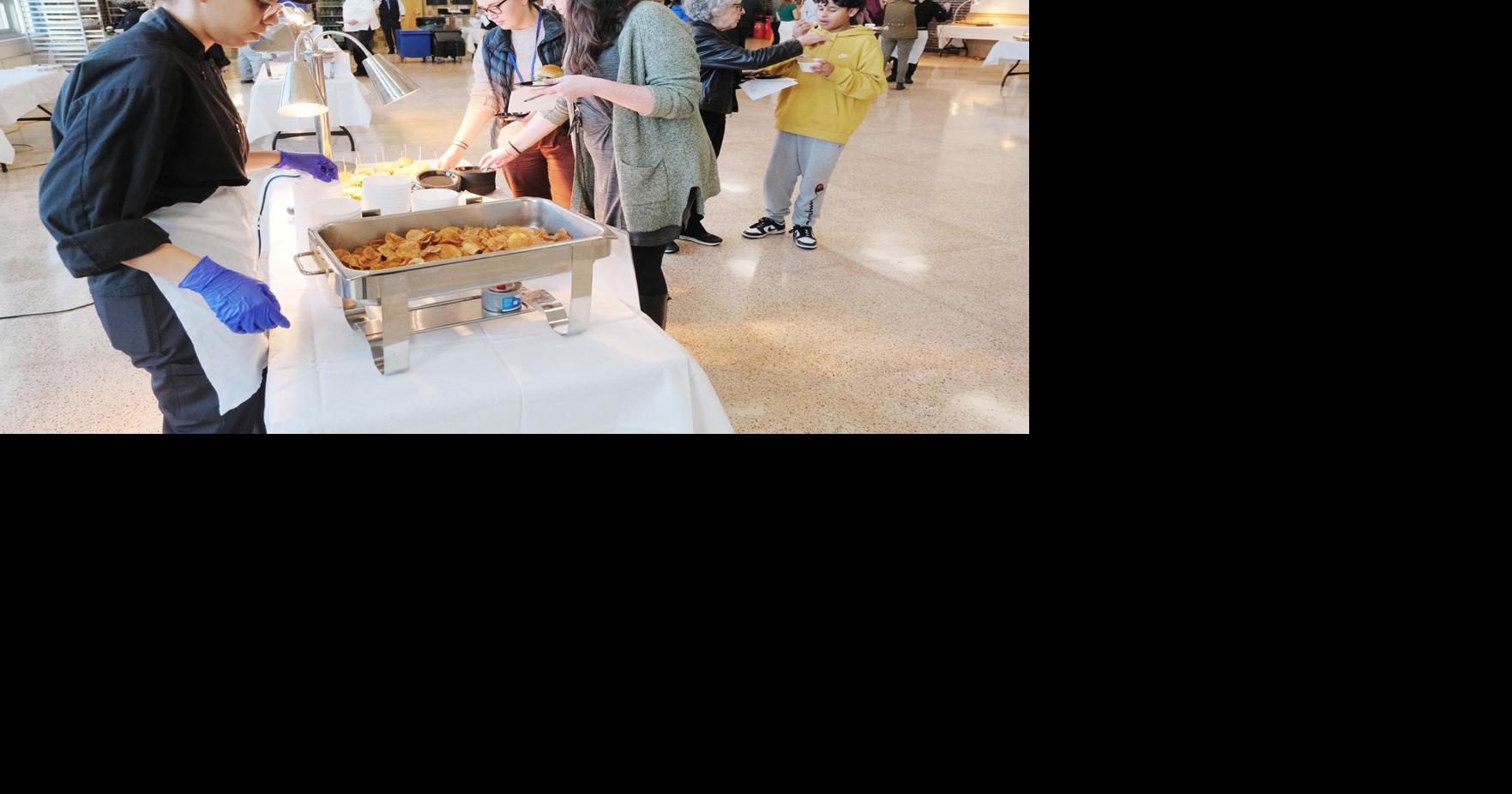 Upper Cape Tech Wins Burger-Off | Sandwich News | capenews.net