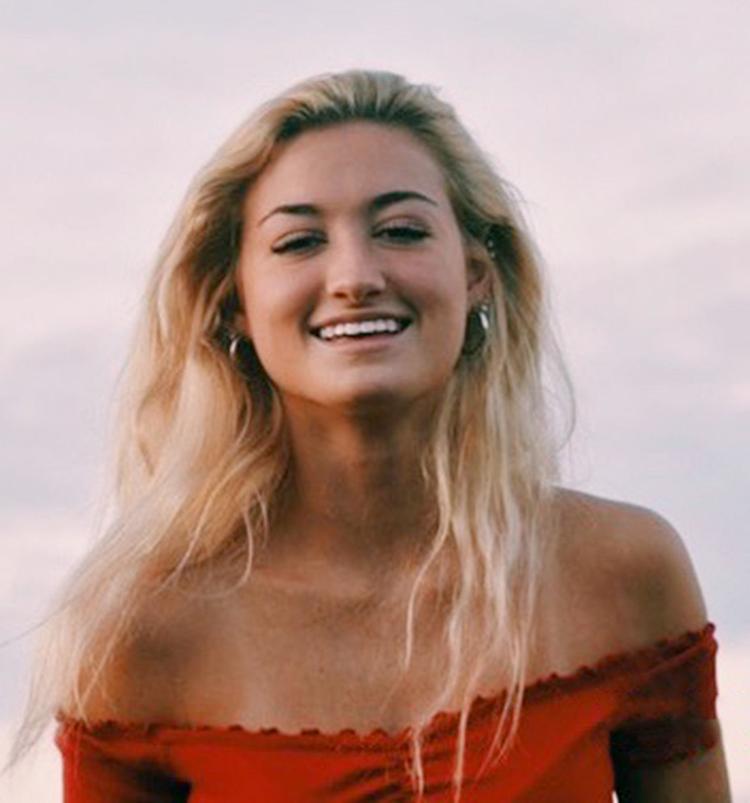 Senior Spotlight: Emma Holmes | Mashpee News | capenews.net