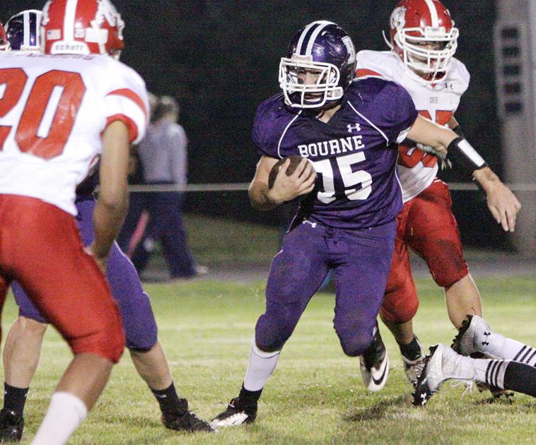 Bourne Football Holds Off Bellingham In Gridiron Win | Sports ...