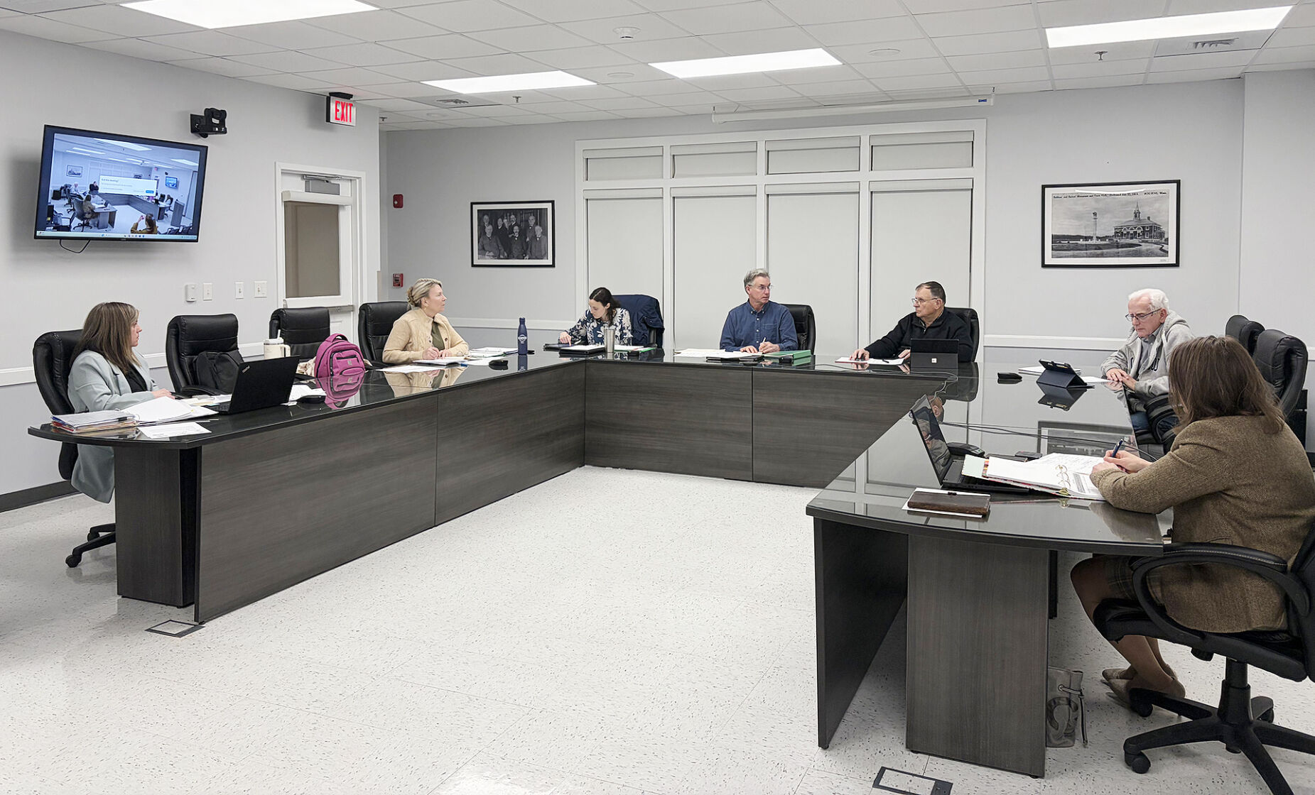 Bourne FinCom Hears FY27 Budget Updates | Bourne News | capenews.net