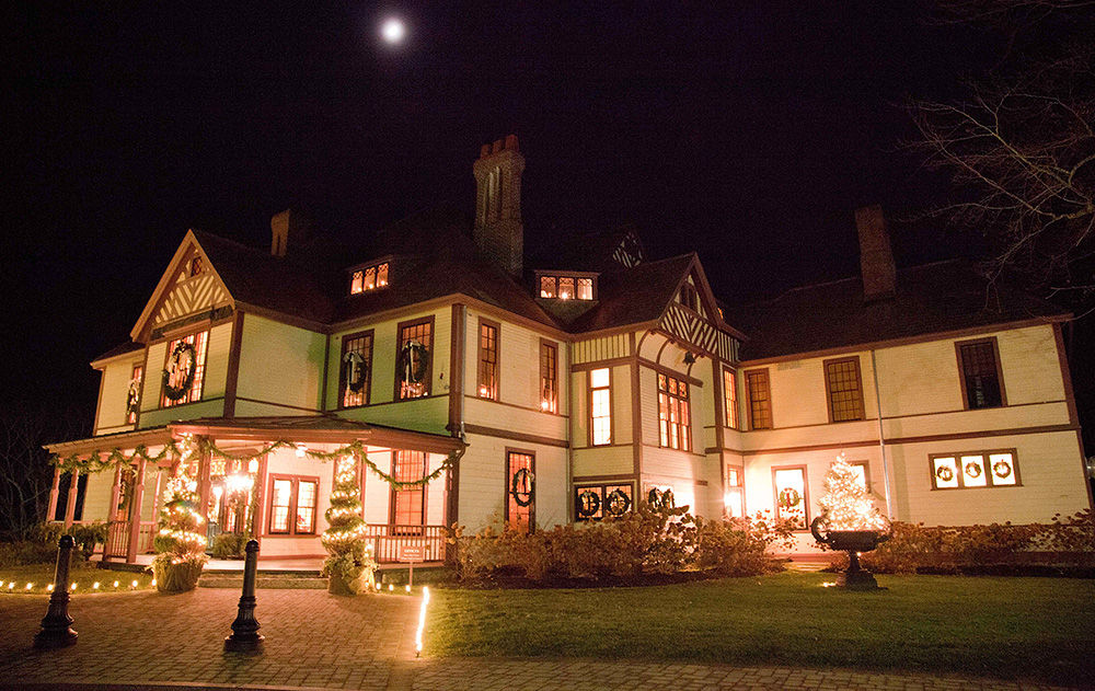 Highfield Hall To Hold Holiday Ball | Arts & Entertainment | capenews.net