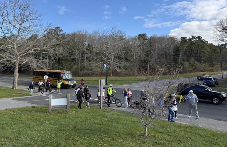 Sandwich Students Walk, Roll To School | Sandwich News | capenews.net