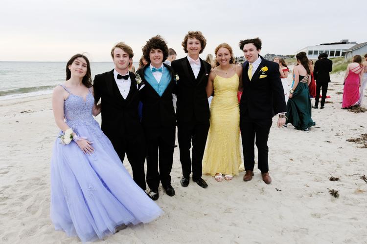 PHOTOS: Bourne High School Junior Prom | Bourne News | capenews.net