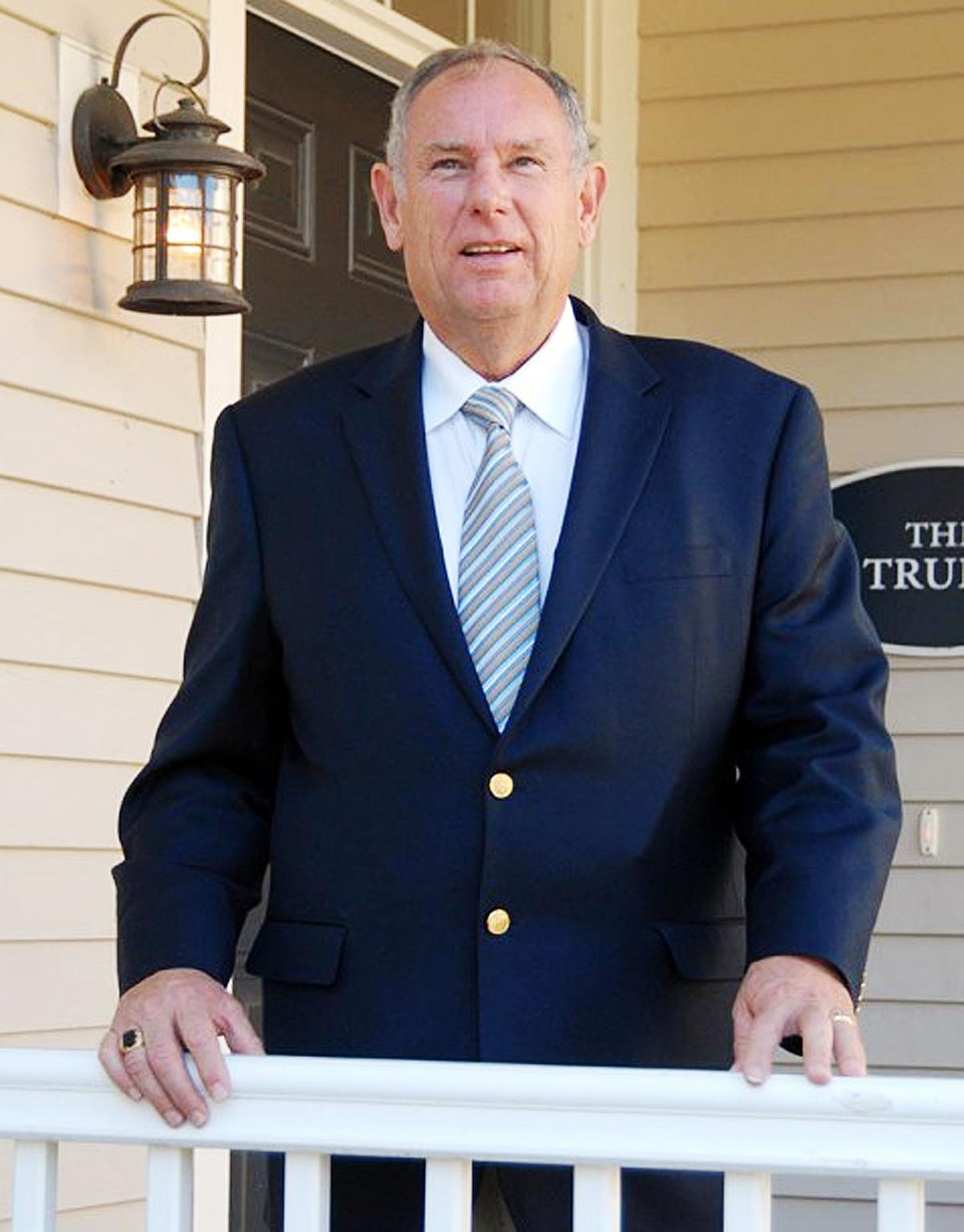 Bonvie Recognized For Service | Mashpee News | capenews.net