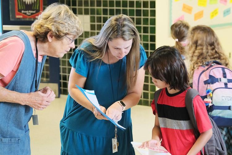 PHOTOS: Oak Ridge School First Day, 2023 | Sandwich | capenews.net