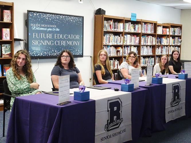 PHOTOS: Senior Internship Showcase At BHS | Bourne News | capenews.net