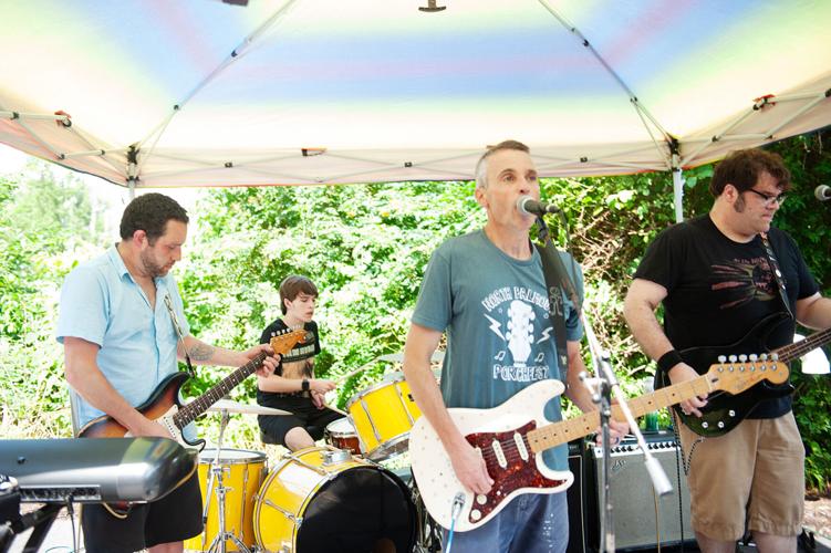 PHOTOS: North Falmouth's Porchfest Draws A Crowd | Falmouth | capenews.net