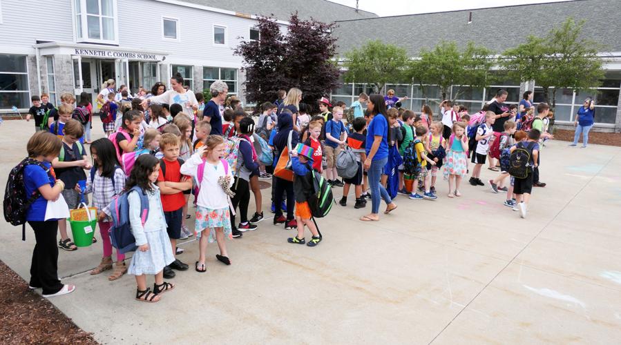 Coombs Students Depart For Summer Break | Mashpee News | capenews.net