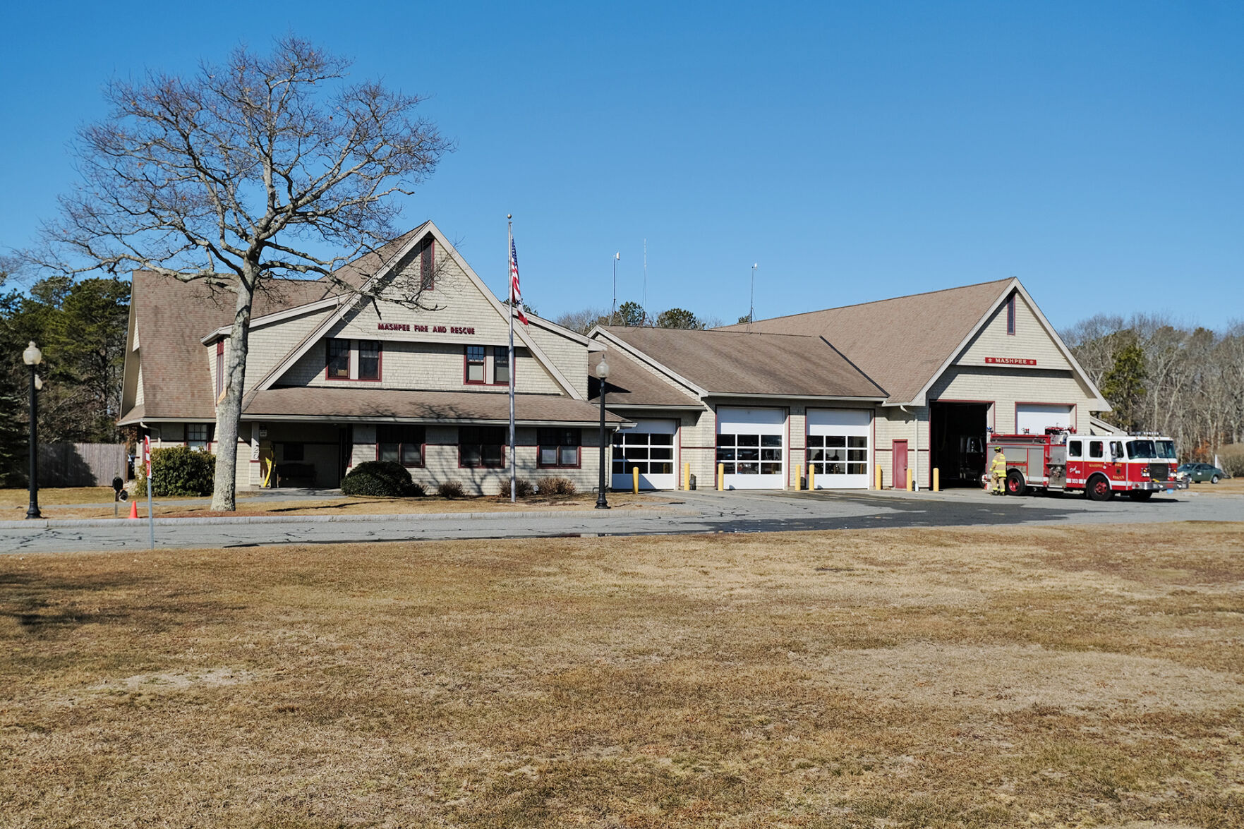 Mashpee Fire Responds To Falmouth Road Crash | Mashpee News | capenews.net