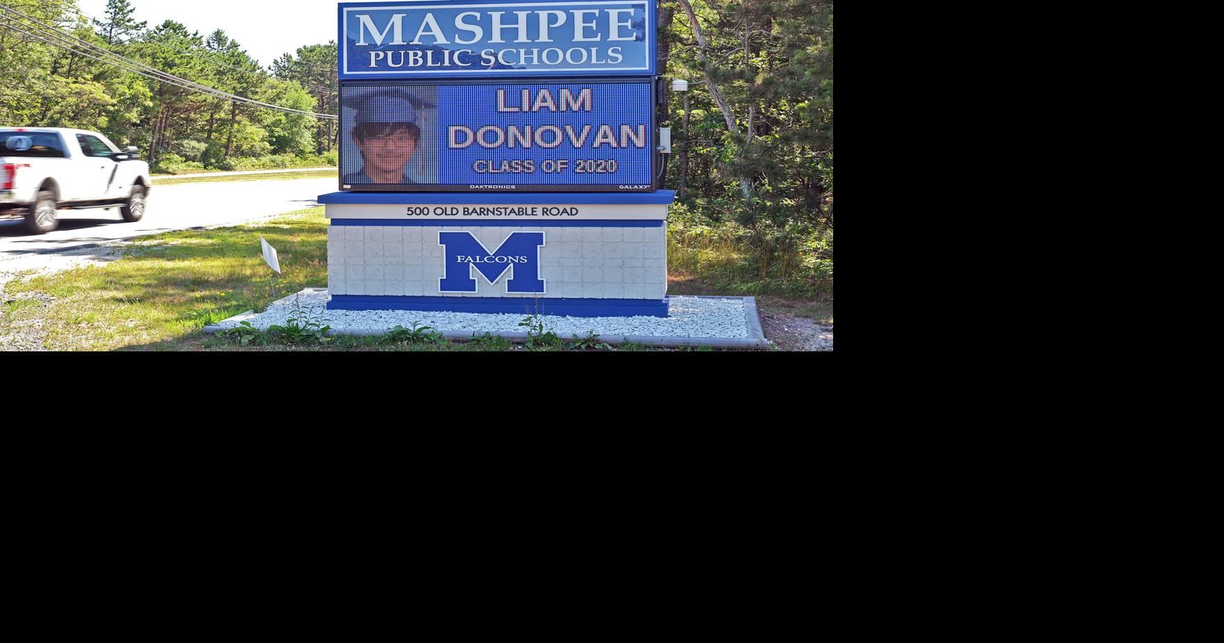 School Sign Showcases Mashpee Graduates | Mashpee News | capenews.net