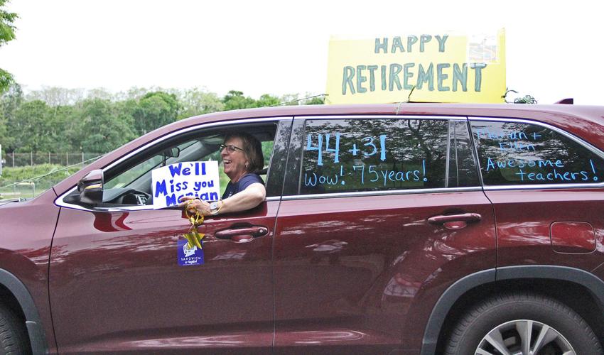 Retiring Longtime Oak Ridge Teachers Thanked With A Parade | Sandwich ...