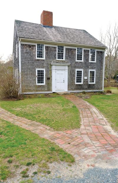 Potential Buyers Visit Deacon Eldred House | Sandwich News | capenews.net